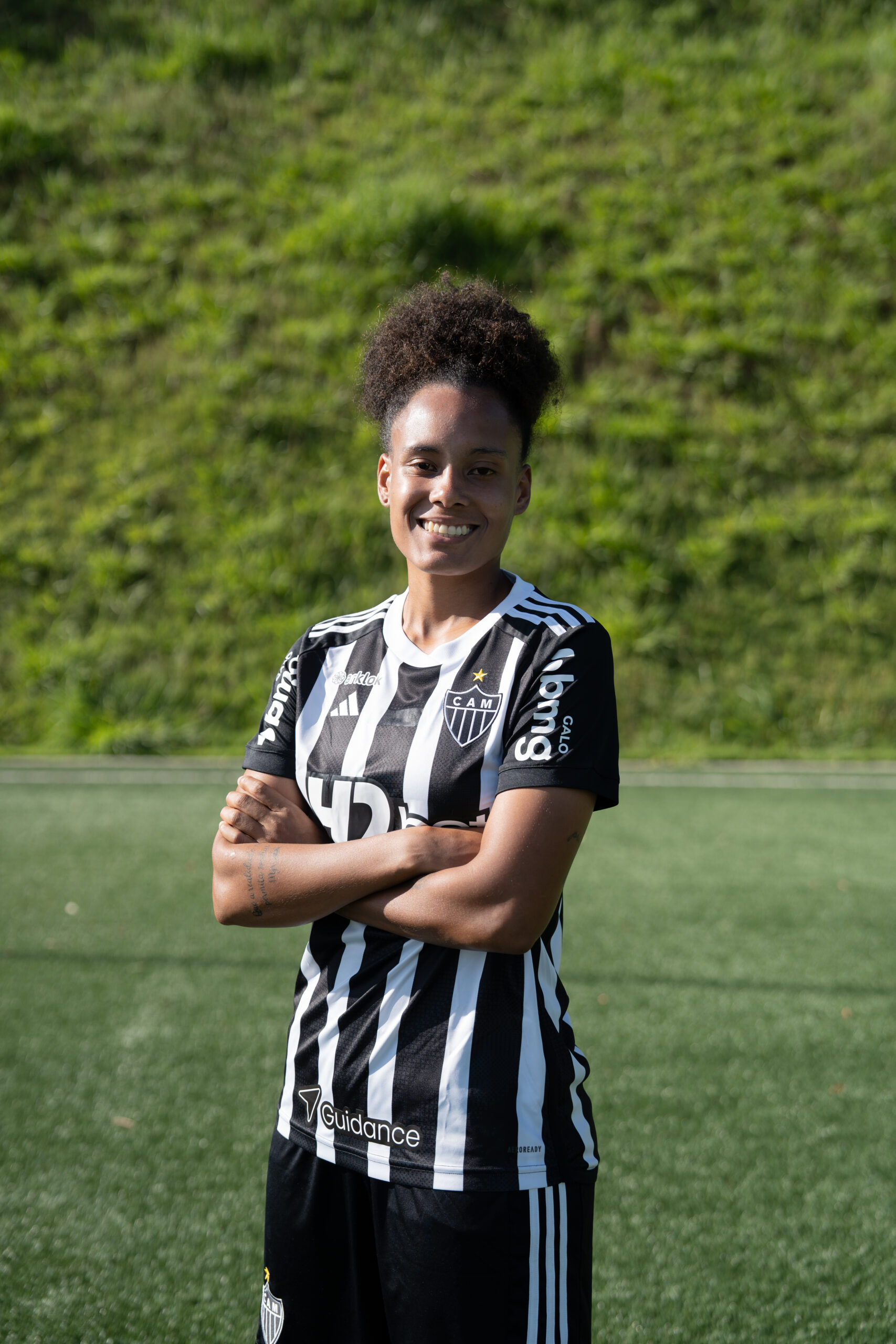 Tayane: "Vestir esta camisa é um privilégio" - Planeta Futebol Feminino